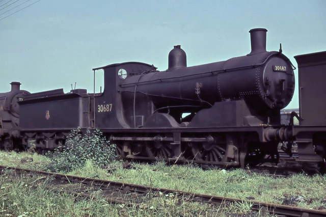 30687 700 CLASS 0-6-0 at Eastleigh Mpd British Rail 6x4 Quality Steam ...
