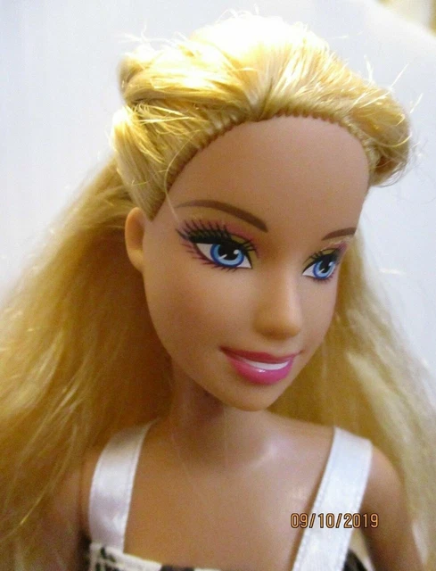 Barbie Doll Long Blonde Hair Straight Limbs High Heels New Dress Eur 13