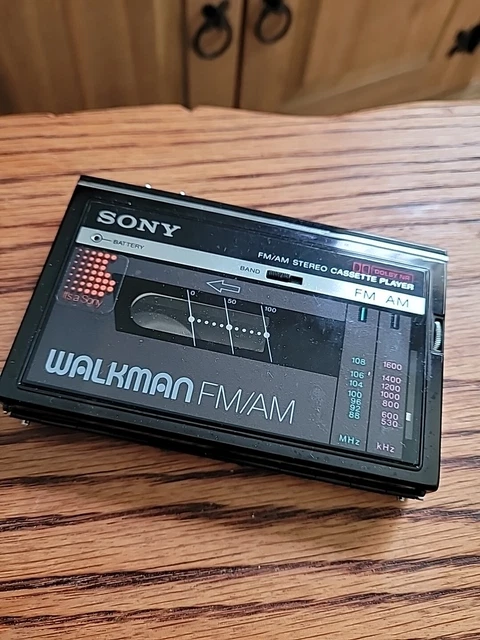 RETRO 80S SONY Walkman Cassette And Radio Player Dolby Sound Needs ...