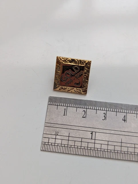 TUI AIRWAYS 20 Years (1999-2019 ) Gold Award Pin Badge $20.61 - PicClick AU