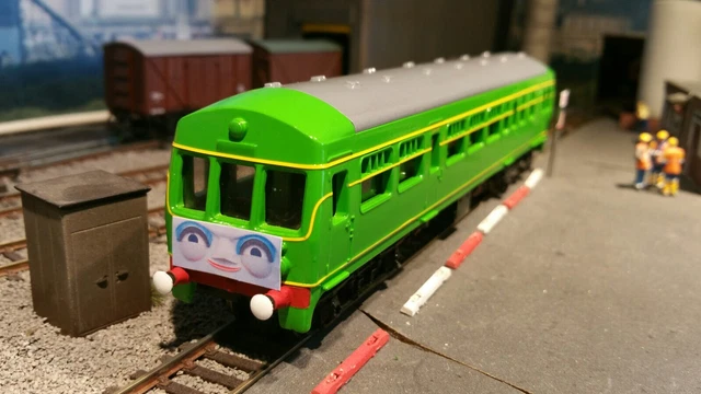 DAISY THOMAS THE Tank Engine Custom Model OO Gauge Diesel Railcar ...