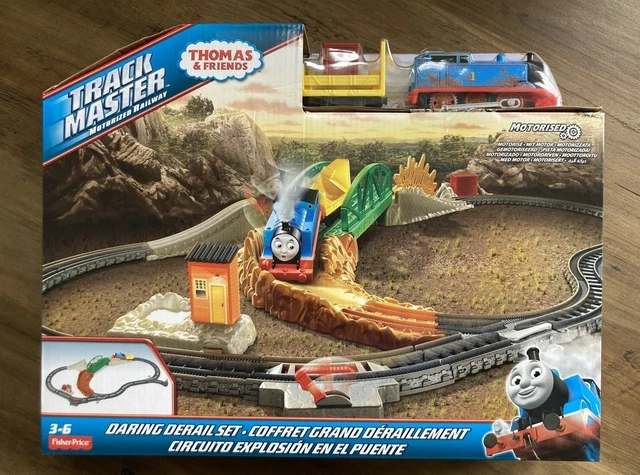 THOMAS & FRIENDS Track Master Daring Derail Set Builder PlaySet Thomas ...