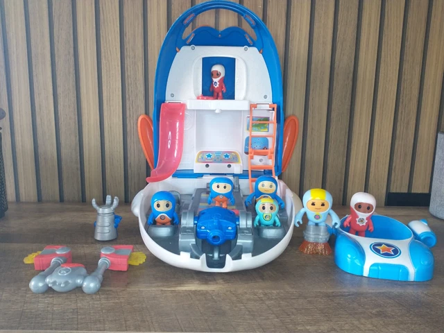 CBEEBIES GO JETTERS Jet Pad Headquarters Toy Spaceship - Working £24.99 ...