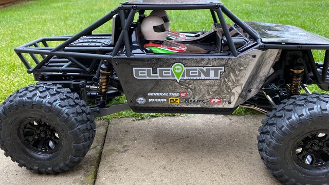 ELEMENT RC GATEKEEPER 1/10 Trail crawler Truck Excellent condition £95. ...
