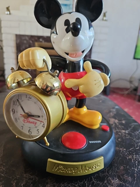 DISNEY MICKEY MOUSE Animated Talking Clock £14.99 - PicClick UK