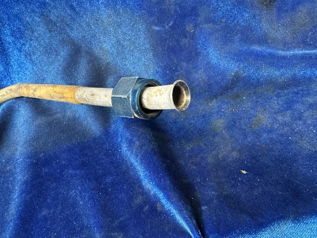 CESSNA 172 N Line Assy - Fuel Lh Fwd Door Post Under Floor P/N: 0500423 ...