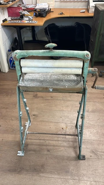 ANTIQUE HAND WASHING Mangle - Cast Iron - Circa 1950's £125.00 ...