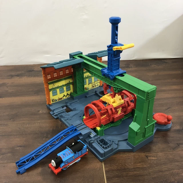 THOMAS & FRIENDS Trackmaster Spin & Fix Thomas Sodor Steamworks ...