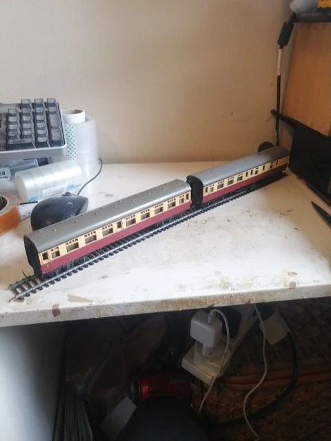 TRIANG 00 GUAGE Short Passenger Train 1 X R28, 1 X R29 £4.14 - PicClick UK