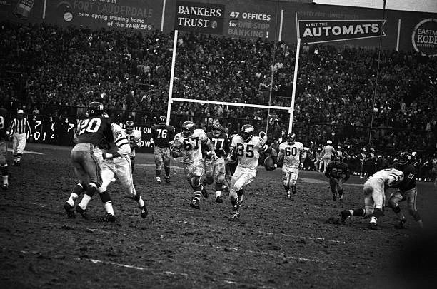 FOOTBALL PHILADELPHIA EAGLES Ted Dean 1961 Old Photo $9.00 - PicClick AU
