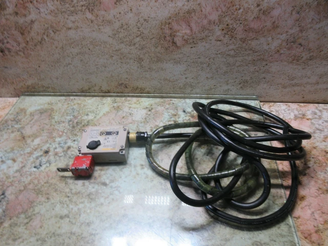 OMRON SAFETY DOOR Lock Switch D4Bl-1Dra-A Iec947-5-1 Ac-15 En60947-5-1 ...
