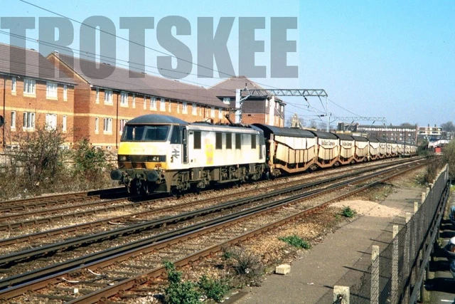 35MM SLIDE BR British Railways Electric Loco Class 90 90142 1995 Orig £ ...