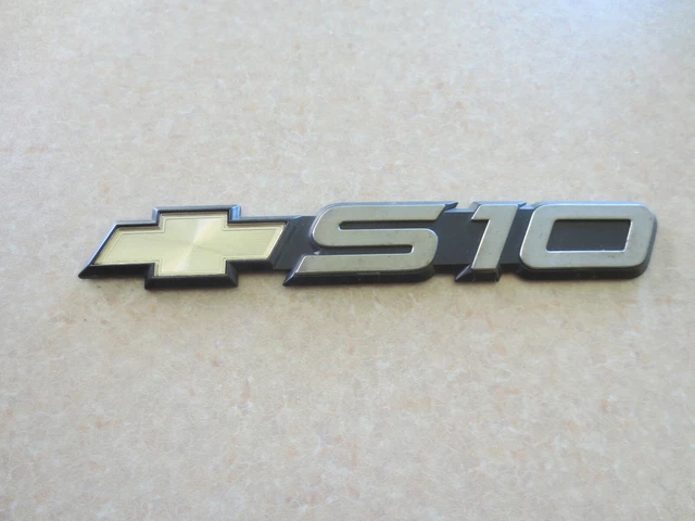 ORIGINAL CHEVROLET S10 truck badge / emblem -- Chevy EUR 25,46 ...