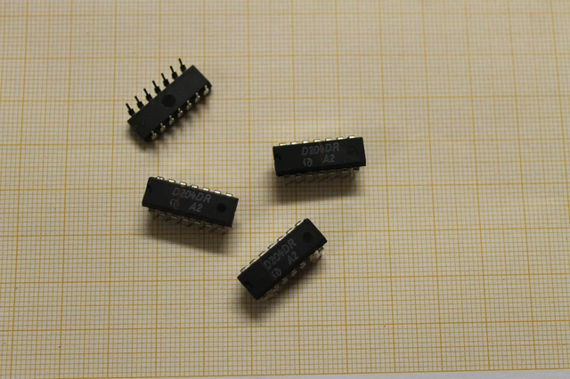 25 D204 IC Schaltkreis 74H04 K131LN1 Inverter D204DR D204-DR #LB2 EUR 6 ...