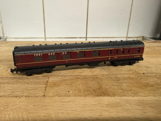 MINITRIX MK1 BR LMS 1st Class N Gauge Maroon Guard Coach VGC No Box £6. ...