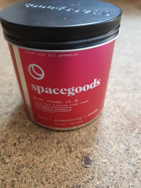 SPACEGOODS MOON CHEWS Strawberry Flavored Gummies, Energy Focus, 60 ...