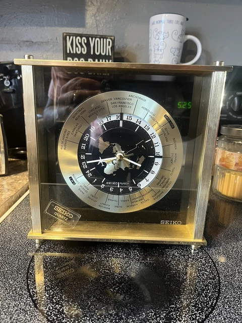 VINTAGE SEIKO QUARTZ World Time Zone Clock With Airplane Second Hand ...