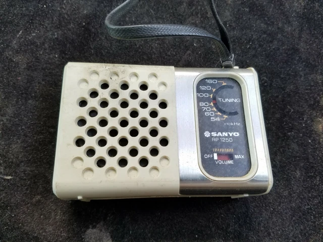 VINTAGE SANYO MODÈLE RP 1250 Transistor AM Radio Chine EUR 21,85 ...