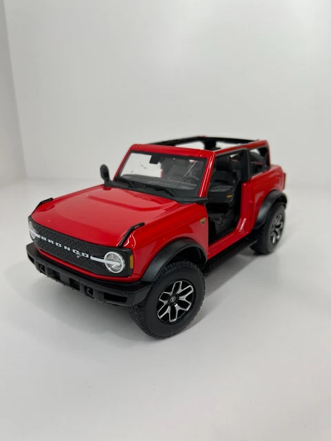 MAISTO 1:18 SCALE Ford Bronco model car 4 wheel drive red collectable ...