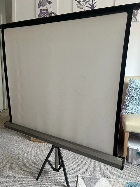 VINTAGE 1970S PROJECTOR Screen £50.00 - PicClick UK