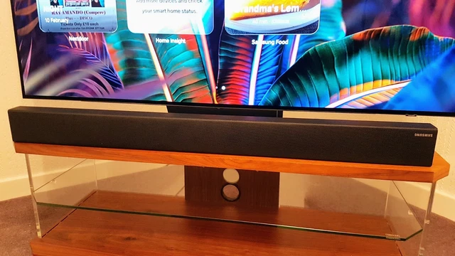 SAMSUNG SOUNDBAR HW-K550 and Subwoofer Speaker HW-K551 with Remote £46. ...