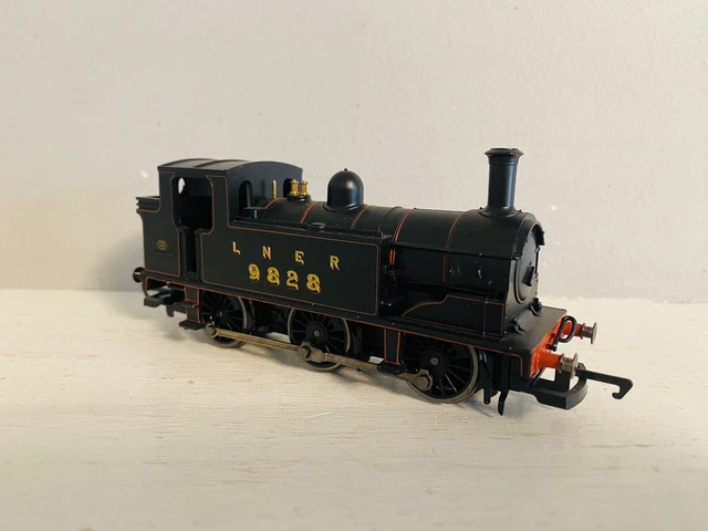 HORNBY R2325A OO Gauge 0-6-0T Lner Class J83 Tank 9828 $77.51 - PicClick AU