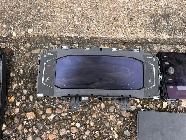 2018-2022 VOLKSWAGEN T-ROC Speedometer Instrument Cluster 17A920790A £ ...