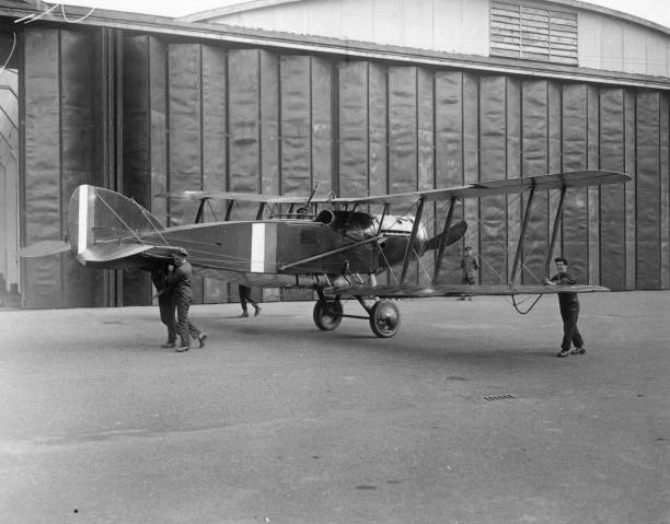 1922 IRISH AIR Force Mechanics Push A Biplane Ireland Old Photo $9.00 ...