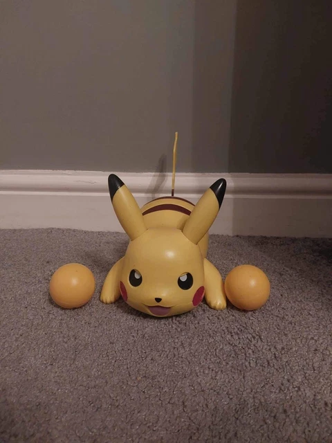 PIKACHU POKEMON BATTLE Moves 2015 Tomy Light Up Battery Operated £19.99 ...