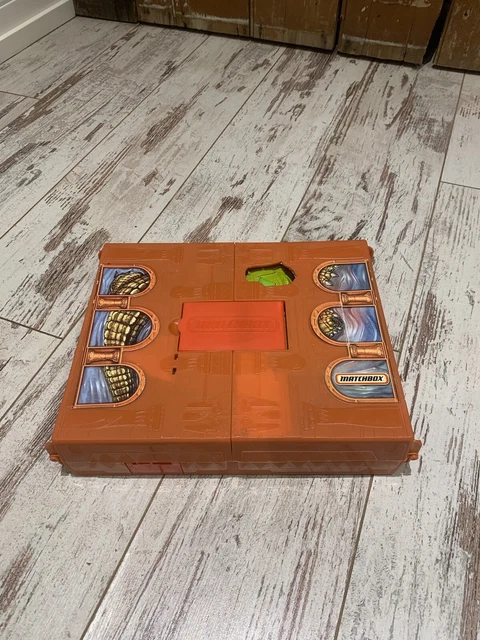 MATCHBOX VINTAGE CROC Adventure Pop Up Play Set Case Toy Mattel £14.99 ...