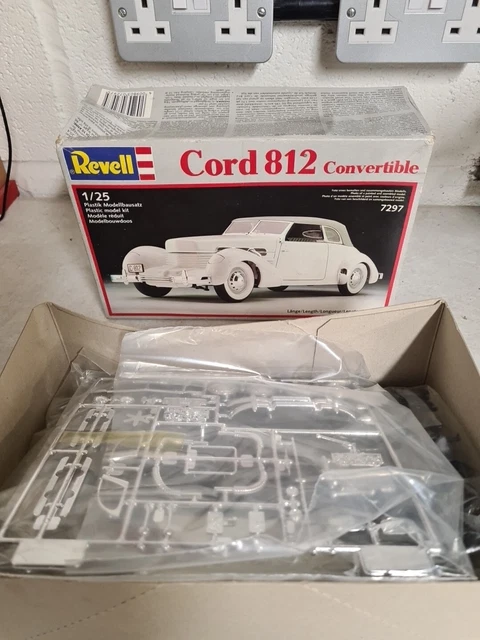 REVELL CORD 812 Convertable 1/25 model car kit 7297 £50.00 - PicClick UK