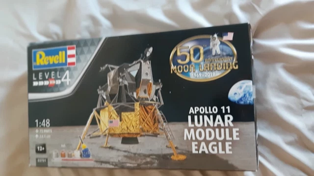 REVELL 1/48 APOLLO 11 Lunar Module Eagle Model Kit 03701 £0.99 ...
