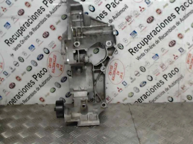 038908143H SOPORTE BOMBA inyección para VOLKSWAGEN T5 CAJA ABIERTA DOBLE CABINA EUR 59,19 ...