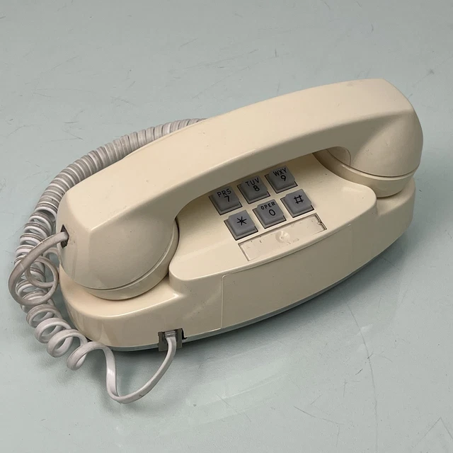 VINTAGE BELL SYSTEM Western Electric Princess Phone 2702 BMG Push ...