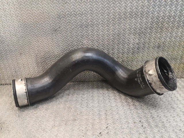 MERCEDES-BENZ W203 C 220 CDI Intercooler Hose Pipe 2035281582 2.20 ...