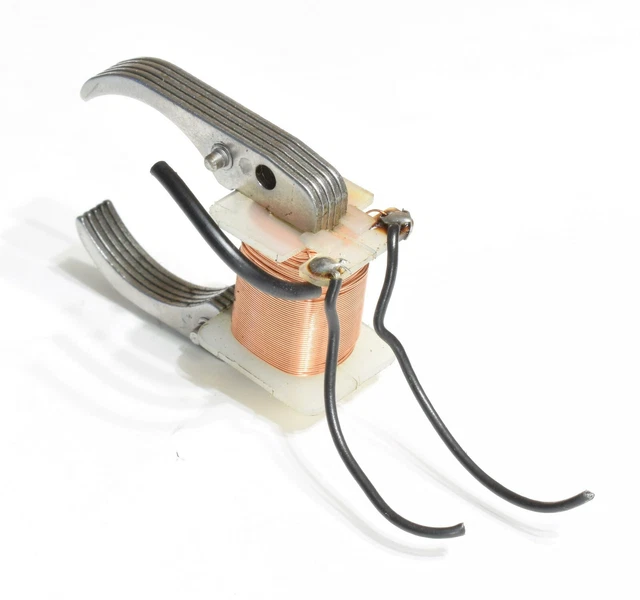 MÄRKLIN FELDMAGNET 222180 für Diesellok BR 216 DB 3074 3075 BR 216 025 ...