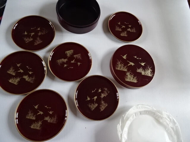 BOITE EN MÉLAMINE laqué regroupent 6 petites assiettes création ALPAC ...