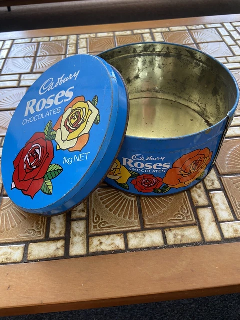 VINTAGE ANTIQUE CADBURY Roses Chocolates Tin 1kg Net Collectables Tin ...