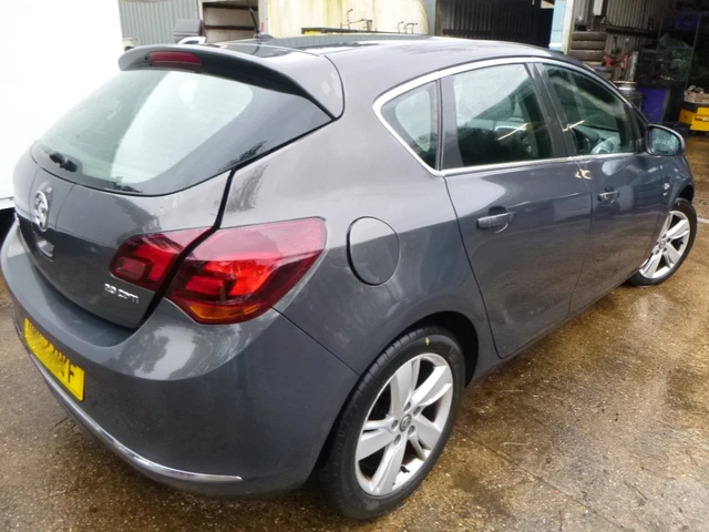 VAUXHALL ASTRA J 2.0 CDTi SRi MK6 2009-2015 - ALLOY WHEEL *BREAKING ...