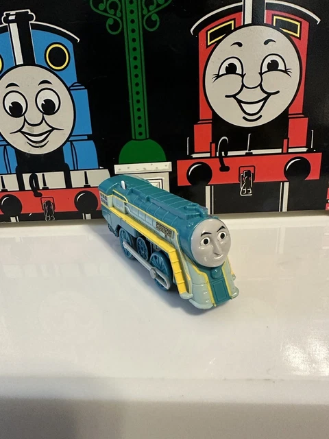 THOMAS TRACKMASTER TRAIN Motorized Connor & Passenger Coach Train Cars ...
