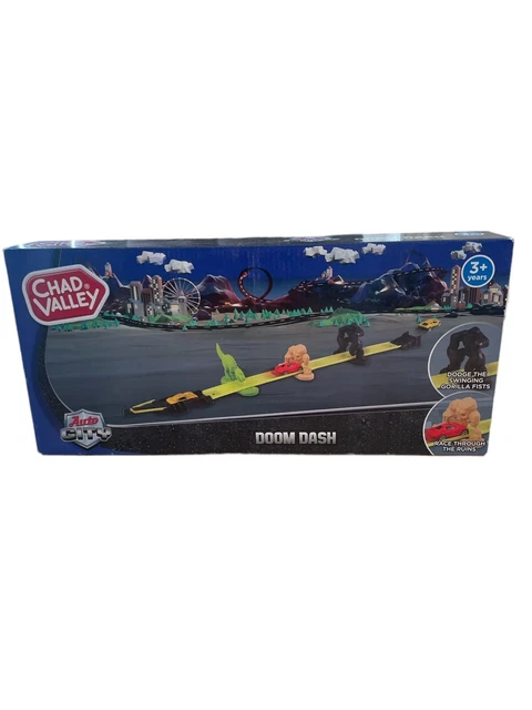 CHAD VALLEY DOOM Dash Auto City Car Track Game - 3 Die Cast Cars Play ...