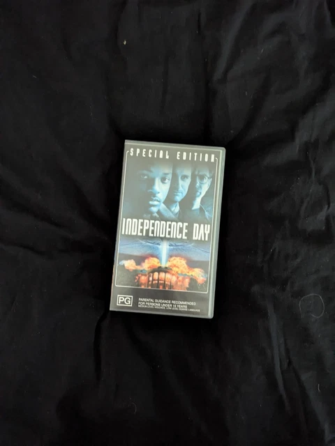 INDEPENDENCE DAY SPECIAL Edition VHS Video Tape Will Smith 2000 Sci-Fi ...