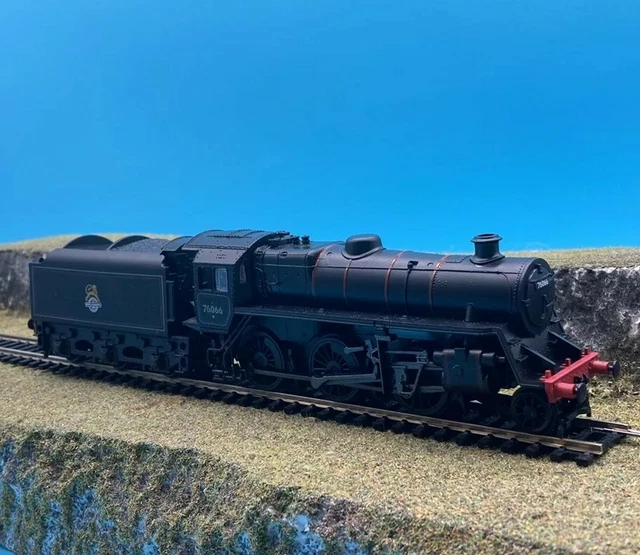 OO GAUGE 1:76 Scale British Railways 4MT Steam Locomotive Train Model ...