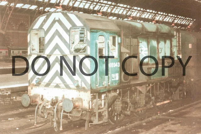 UK DIESEL TRAIN Railway Photograph Of Class 08 Shunter 08943. Rm08-602 ...