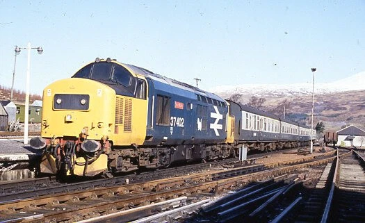 ORIGINAL COLOUR SLIDE of 37402 BR class 37 diesel loco £4.20 - PicClick UK