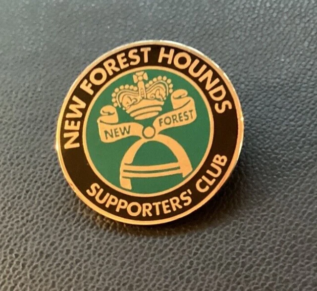 ENAMEL FOXHOUNDS FOX Hunting Pin Badge ~ New Forest Hounds Supporters ...