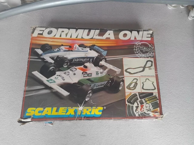 SCALEXTRIC FORMULA ONE World Championship set c680 + extras 2 cars ...