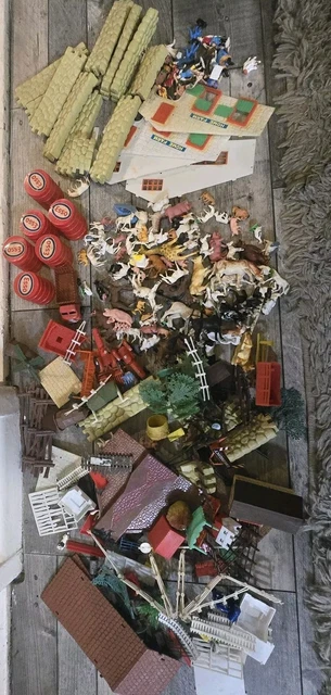LARGE LOT - Vintage Farm Set 1960s-80s. Animals, Workers, Buildings ...