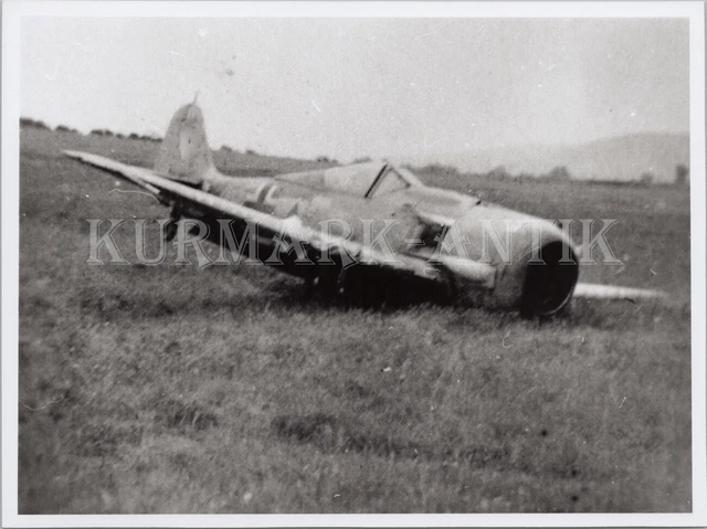 T398 FOTO WEHRMACHT Archiv Repro Luftwaffe Flugzeug Fw190 1945 crash ...