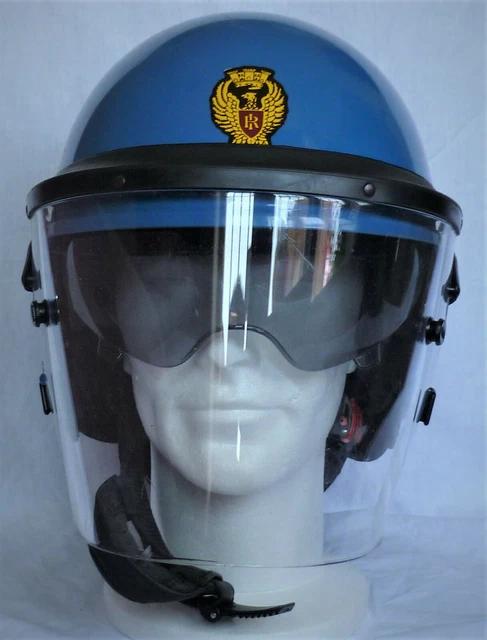 CASQUE ANTI-ÉMEUTE AVEC ECRAN FACIAL POLICE ITALIEN RARE !! NEUF en ...